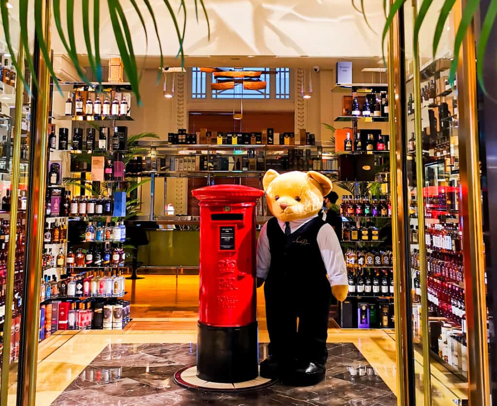 Bar Review: Signature Reserve Offers Whisky Omakase and 500+ Whiskies ...