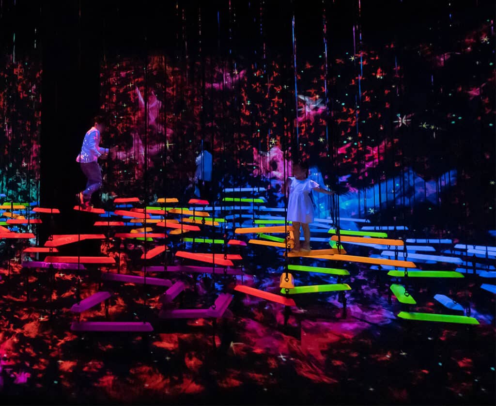 teamLab's Future World Exhibit at ArtScience Museum Singapore Explores ...